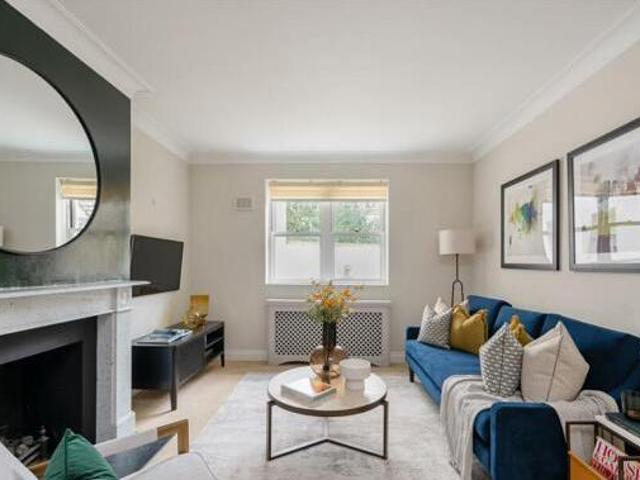 2 Bedroom Flat For Sale In London