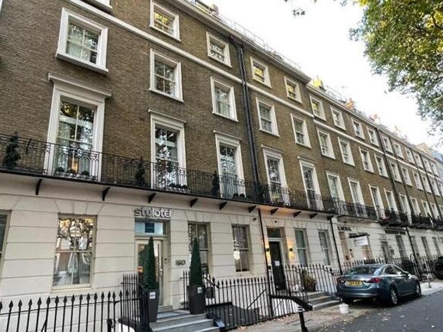 2 Bedroom Flat For Sale In London