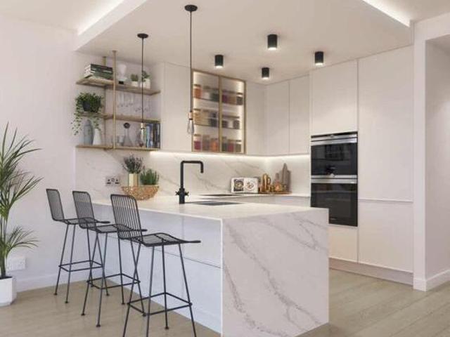 2 Bedroom Flat For Sale In London