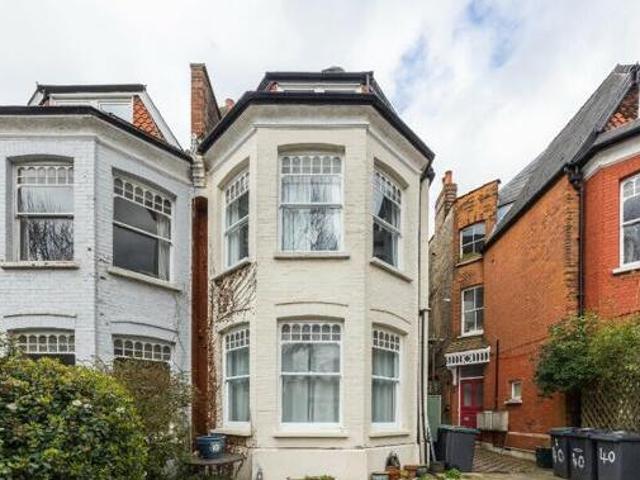 2 Bedroom Flat For Sale In London