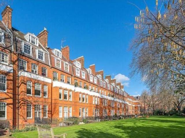 2 Bedroom Flat For Sale In London