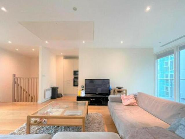 2 Bedroom Flat For Sale In London