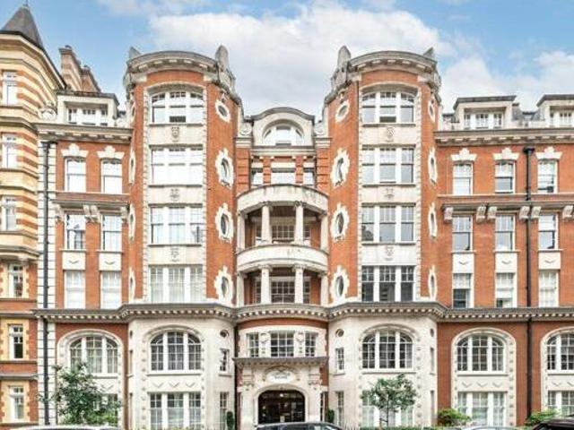 2 Bedroom Flat For Sale In London