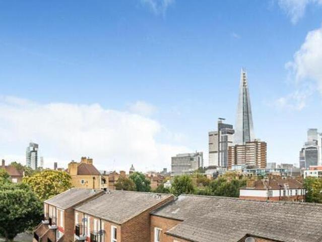 2 Bedroom Flat For Sale In London