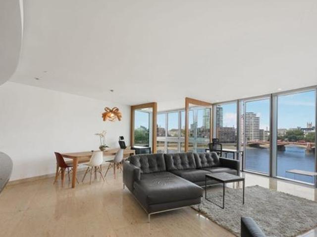 2 Bedroom Flat For Sale In London