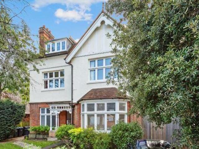 2 Bedroom Flat For Sale In London