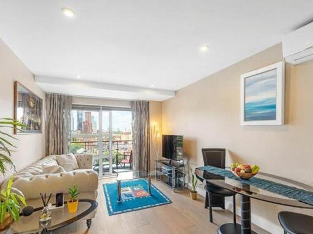 2 Bedroom Flat For Sale In London