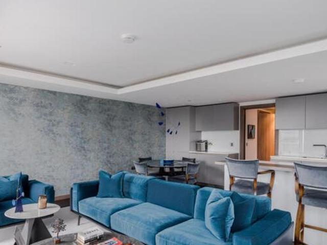 2 Bedroom Flat For Sale In London