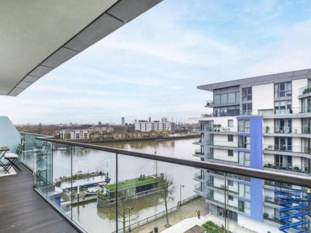 2 Bedroom Flat For Sale In London