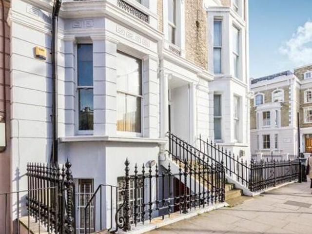 2 Bedroom Flat For Sale In London