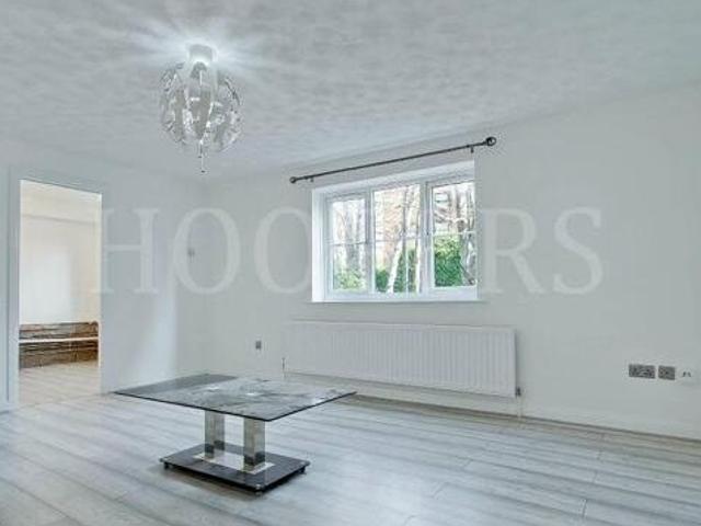2 Bedroom Flat For Sale In London