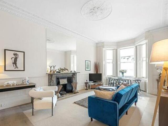 2 Bedroom Flat For Sale In London