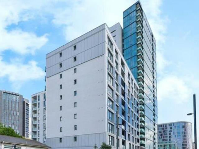 2 Bedroom Flat For Sale In London