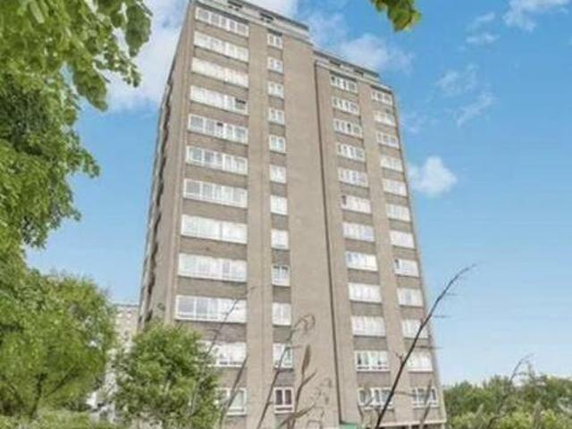 2 Bedroom Flat For Sale In London