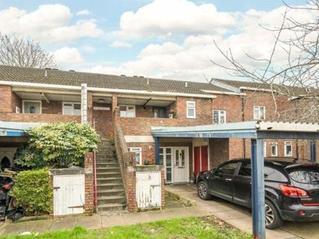 2 Bedroom Flat For Sale In London