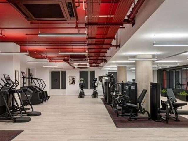 2 Bedroom Flat For Sale In London