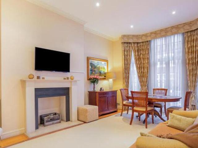 2 Bedroom Flat For Sale In London