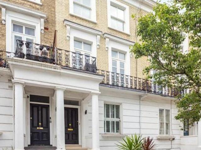 2 Bedroom Flat For Sale In London
