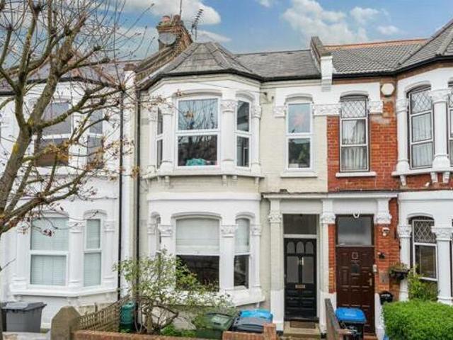 2 Bedroom Flat For Sale In London