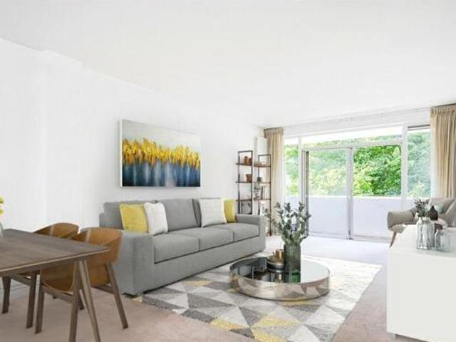 2 Bedroom Flat For Sale In London