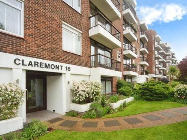 2 Bedroom Flat For Sale In London