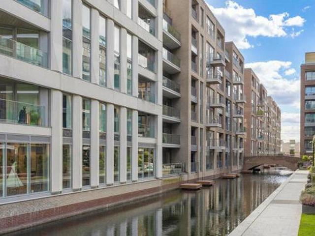 2 Bedroom Flat For Sale In London