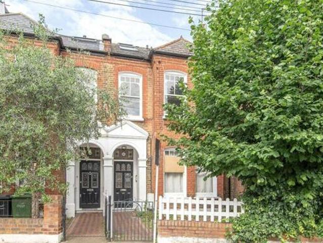 2 Bedroom Flat For Sale In London