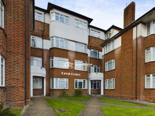 2 Bedroom Flat For Sale In London