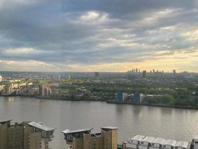 2 Bedroom Flat For Sale In London