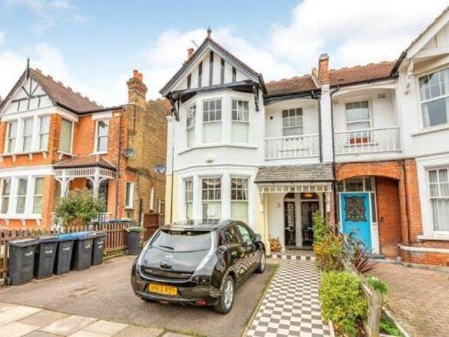 2 Bedroom Flat For Sale In London