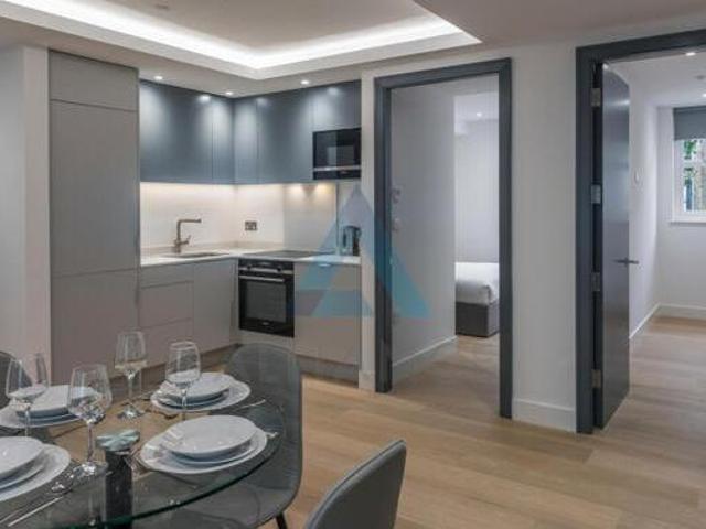 2 Bedroom Flat For Sale In London