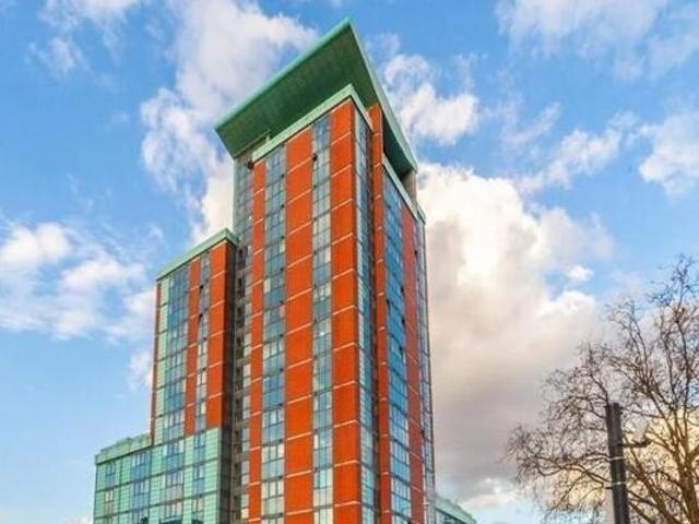 2 Bedroom Flat For Sale In London