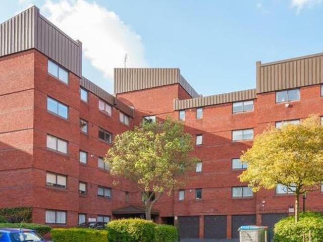 2 Bedroom Flat For Sale In London