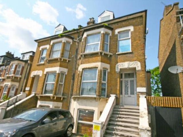 2 Bedroom Flat For Sale In London