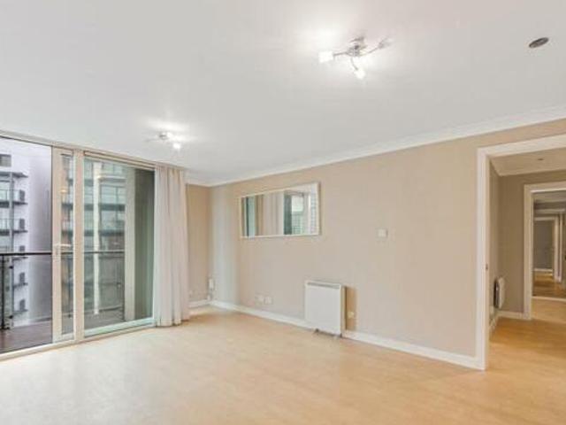 2 Bedroom Flat For Sale In London
