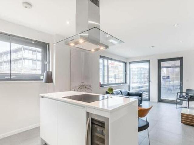 2 Bedroom Flat For Sale In London Bridge, London