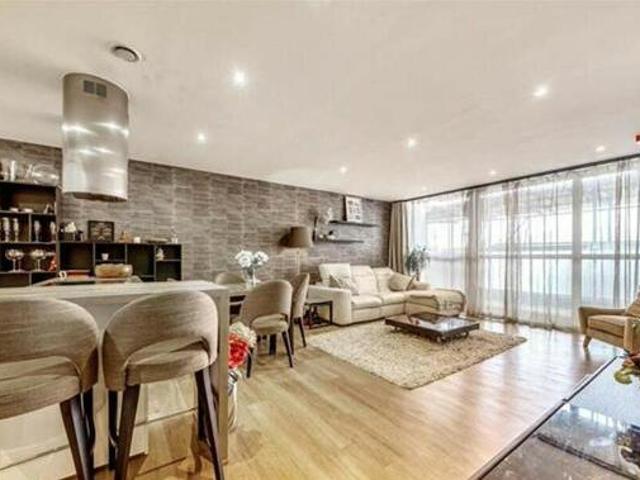 2 Bedroom Flat For Sale In London, Greater London