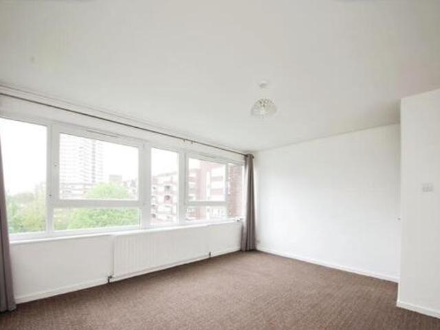 2 Bedroom Flat For Sale In London, England