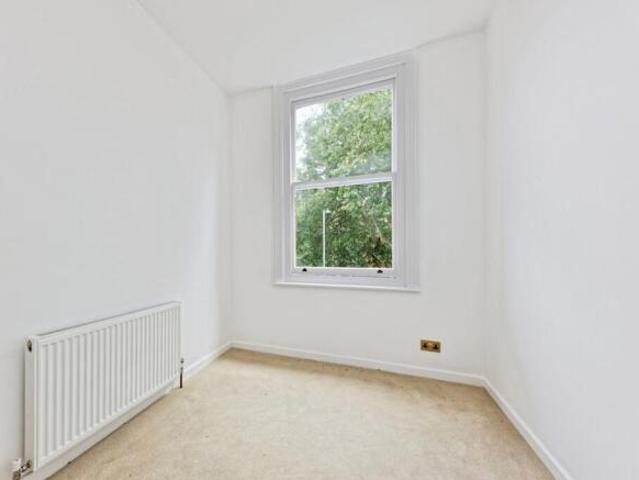 2 bedroom flat for sale in London Road, Canterbury, Kent, CT2