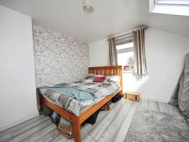2 bedroom flat for sale in London Road, Luton, LU1