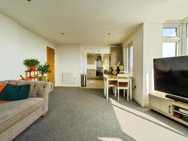 2 bedroom flat for sale in London Road, PORTSMOUTH, PO2