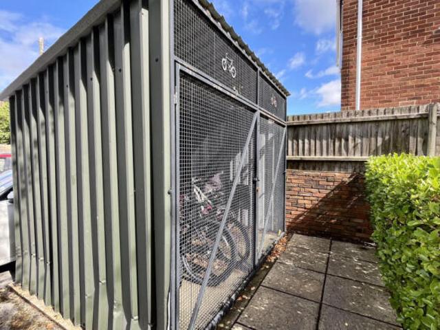 2 bedroom flat for sale in Longfleet Road, Poole, BH15 2, BH15