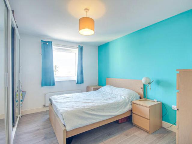 2 bedroom flat for sale in Longhorn Avenue, Cattle Market/St Oswalds Retail Park, Gloucester, GL1
