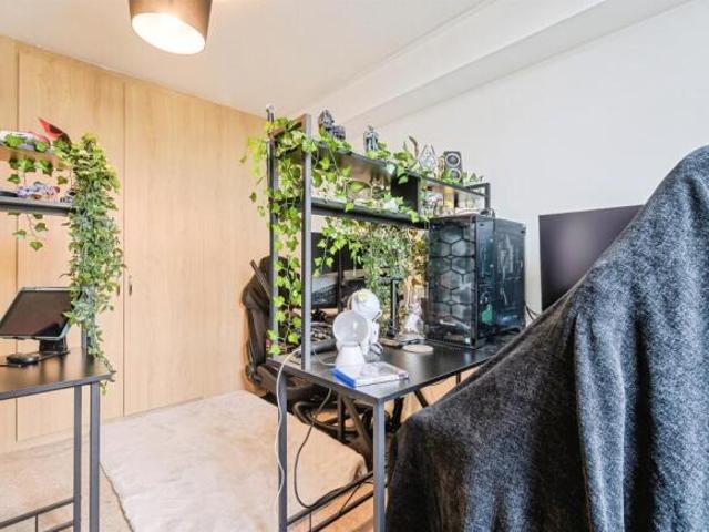 2 bedroom flat for sale in Lockyer Street, Plymouth, PL1