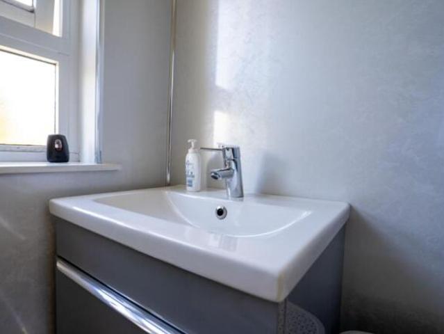 2 bedroom flat for sale in Loganlea Drive, Edinburgh, EH7