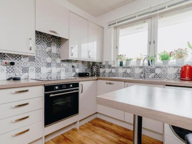 2 bedroom flat for sale in Logie Green Road, Edinburgh, EH7