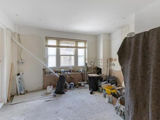 2 bedroom flat for sale in Lowndes Square, London, SW1X