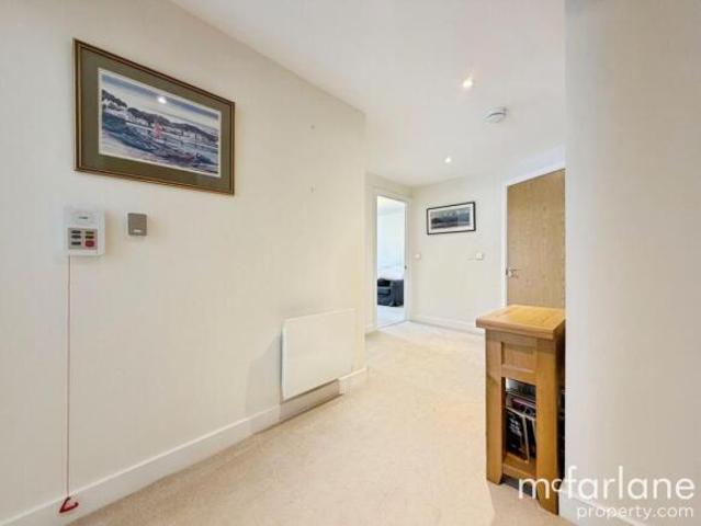 2 bedroom flat for sale in Lowry Way, Swindon, SN3