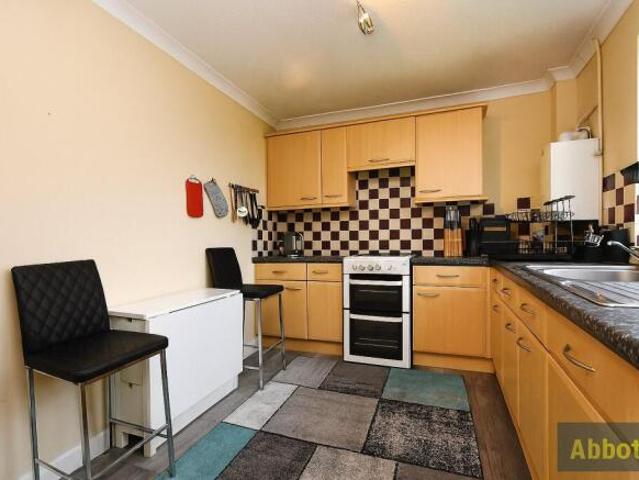 2 bedroom flat for sale in Lundy Close, Southend on Sea, Essex, SS2