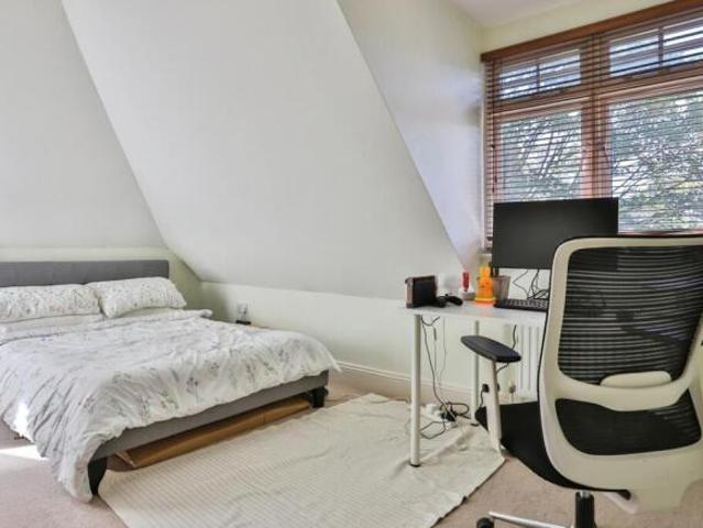 2 bedroom flat for sale in McKinley Road, Bournemouth, BH4